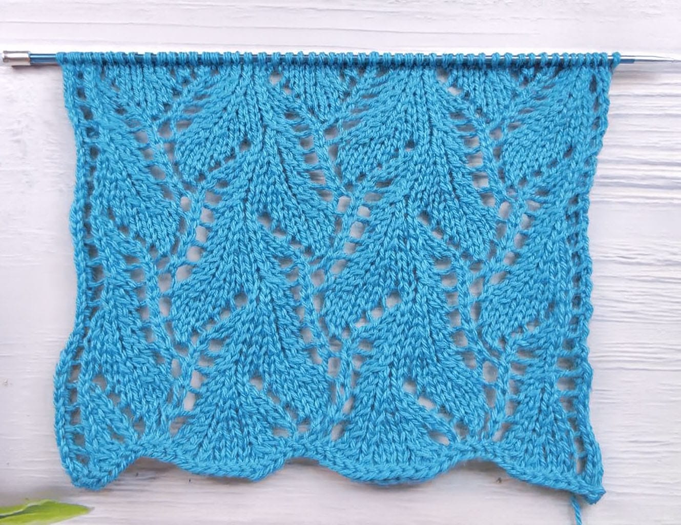 Ajour-Blattmuster stricken - Kostenlose Strickmuster